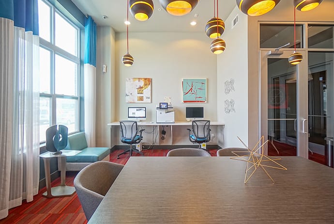 Off Campus Student Housing Near UNL | Academy Lincoln